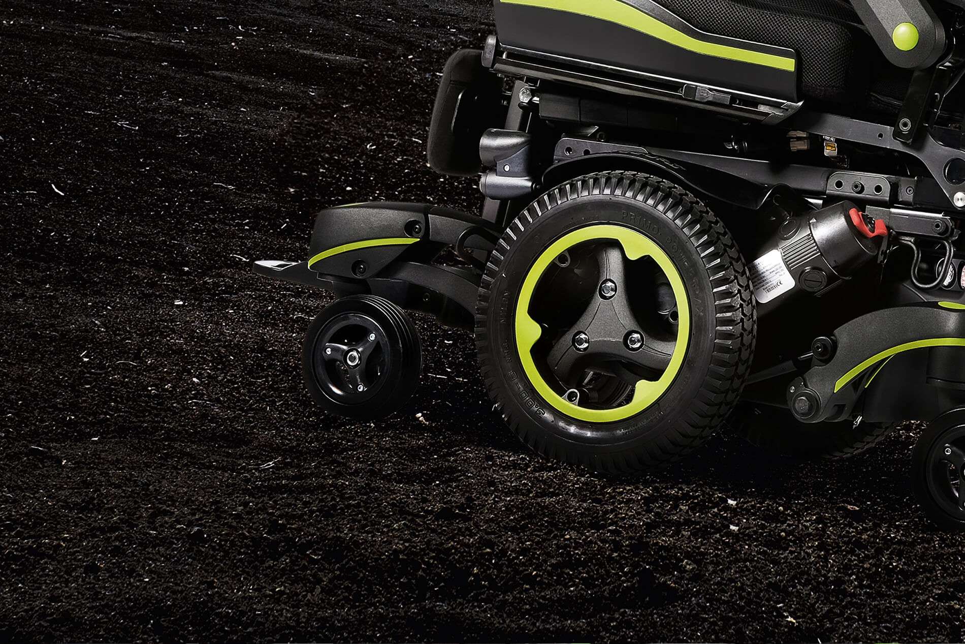 QUICKIE Q700-UP M Standing Power Wheelchair | Sunrise Medical